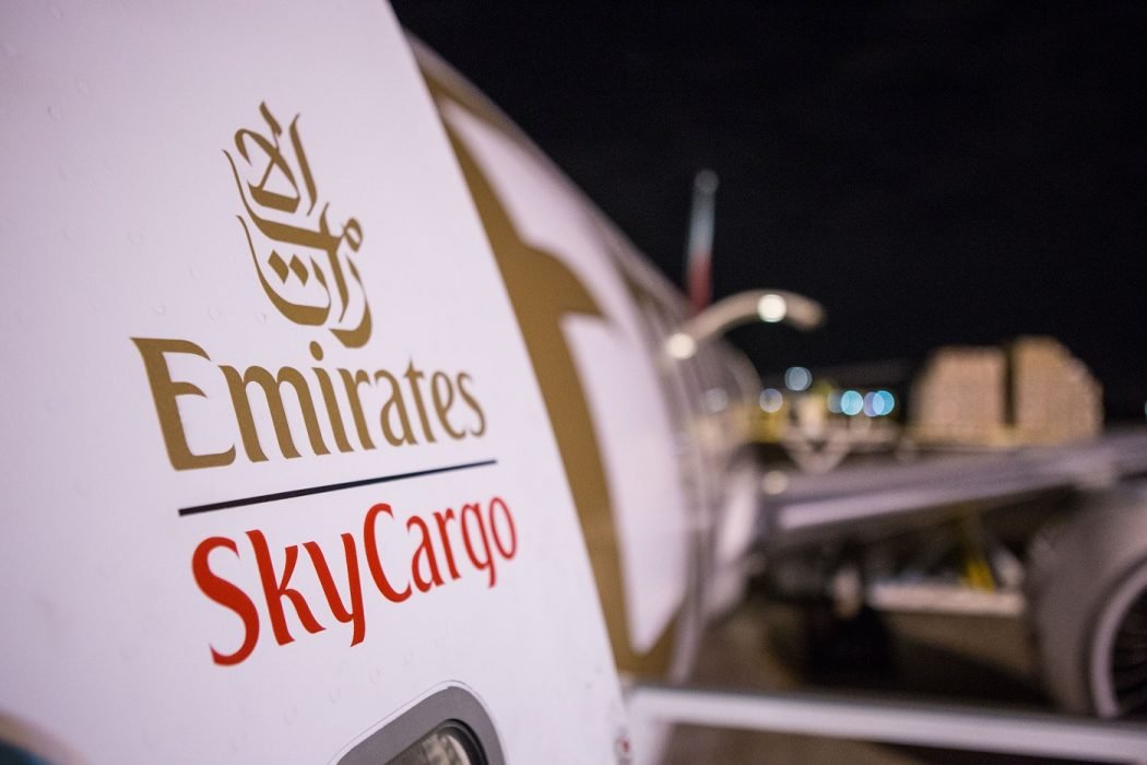 Emirates SkyCargo ขนส่งกุหลาบหลายล้านดอกในช่วงวาเลนไทน์ - Airfreight ...