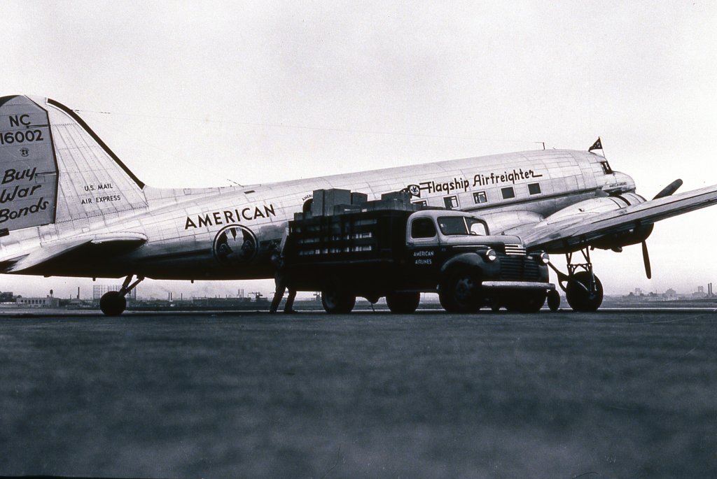 American Airlines ฉลอง 75 ปี ปฏิบัติการขนส่งสินค้า - Airfreight Logistics