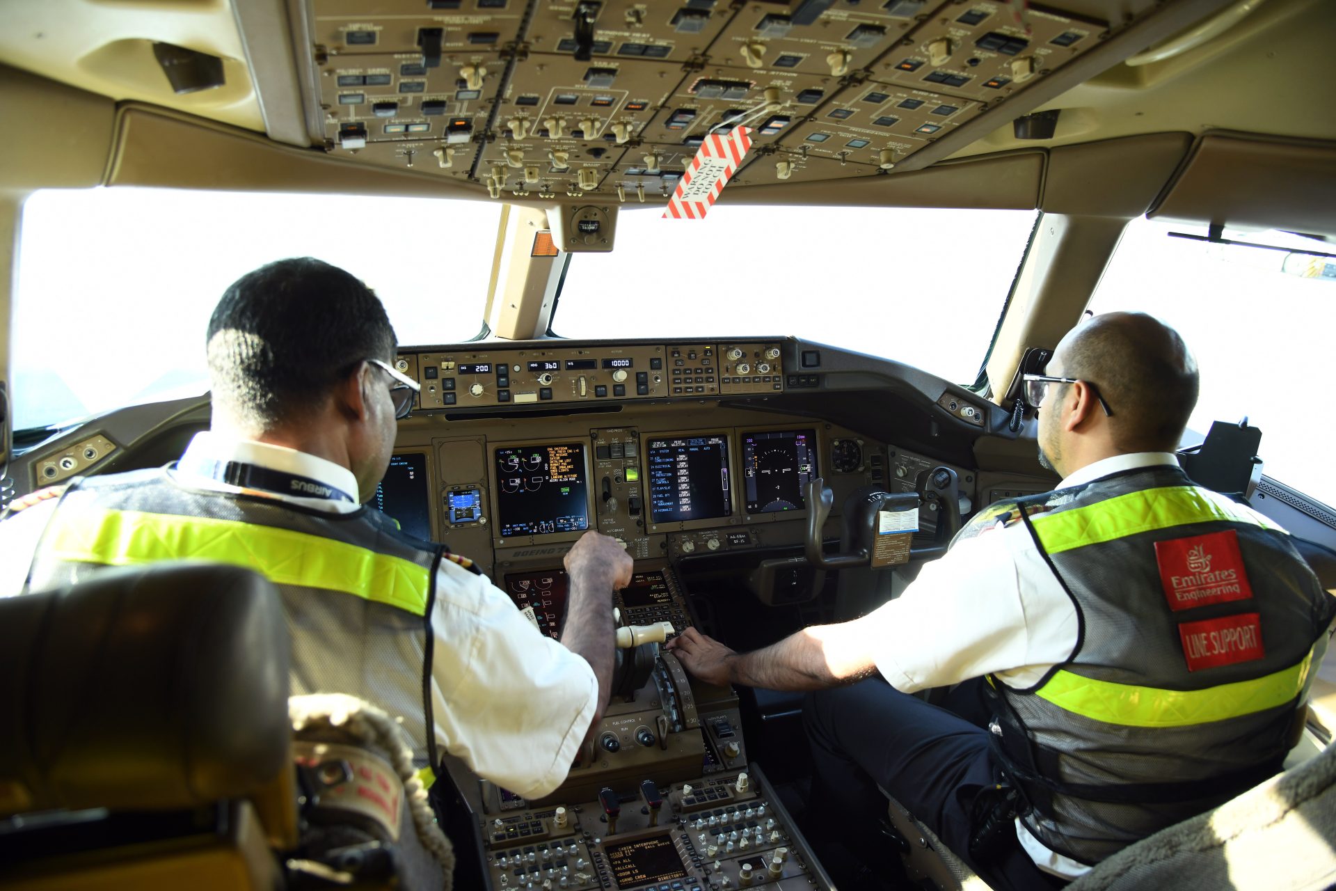 Emirates completes engine ground testing with 100% Sustainable Aviation ...