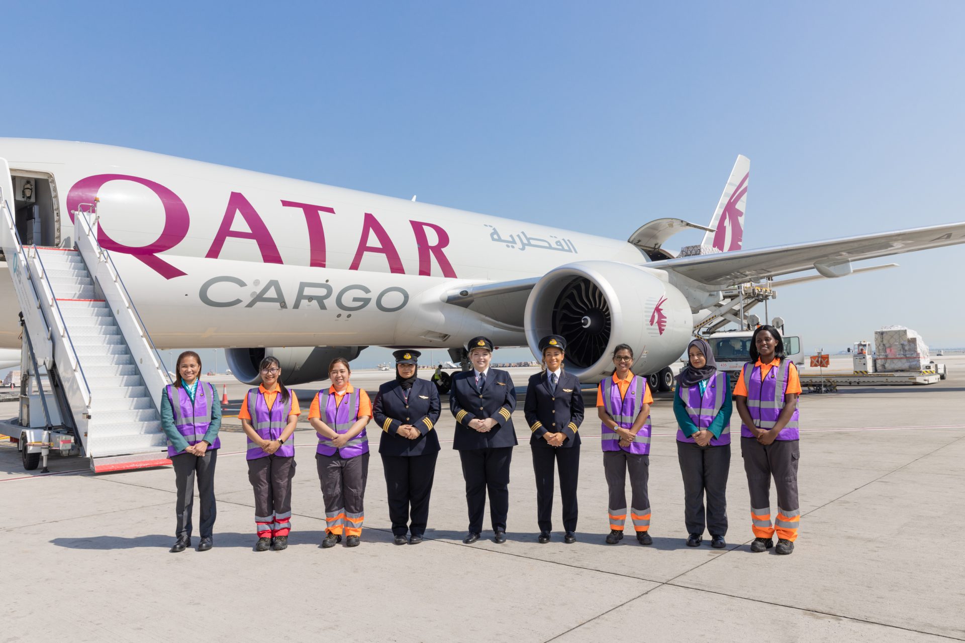 Qatar Airways Cargo เฉลิมฉลองวันสตรีสากลผ่านเที่ยวบินขนส่งสินค้าที่ ...