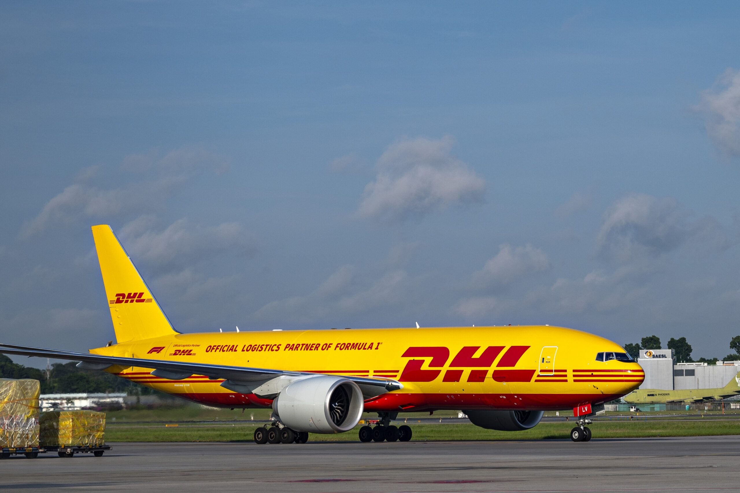 DHL Delivers Formula 1 to Singapore - Airfreight Logistics