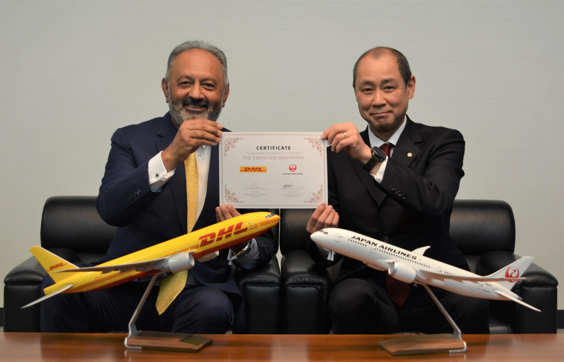 DHL Express and Japan Airlines Strengthen Partnership with Boeing 767 ...